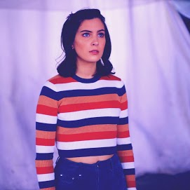 X-Stacy: Ruby Sanders – The Fame Reporter